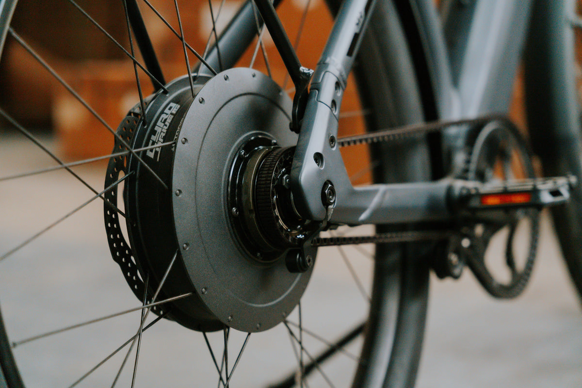 E-Bike Motor Types: Hub vs. Mid-Drive Comparison | Upway