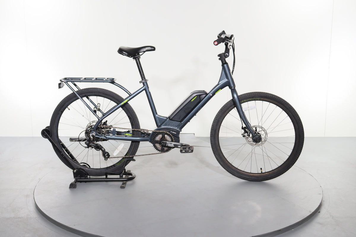 Certified iZip Vibe 2.0 ST e-bike | Upway