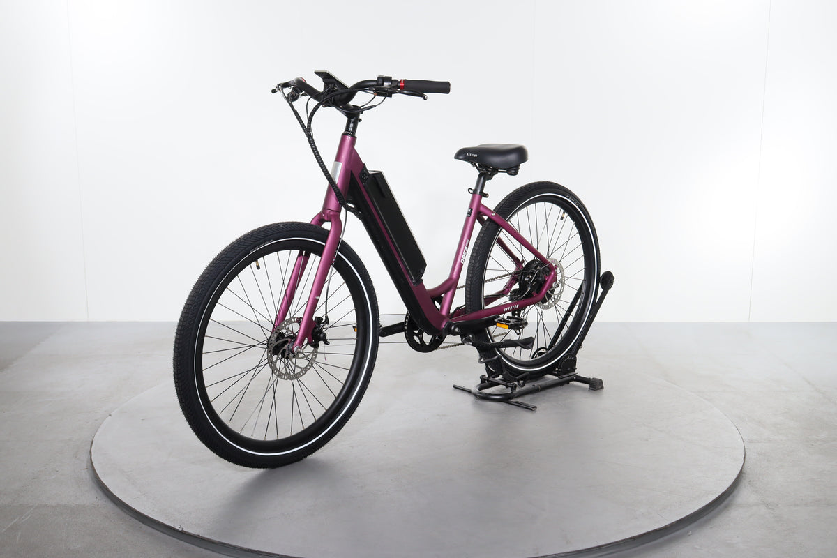 Certified Aventon Pace 350 e-bike | Upway